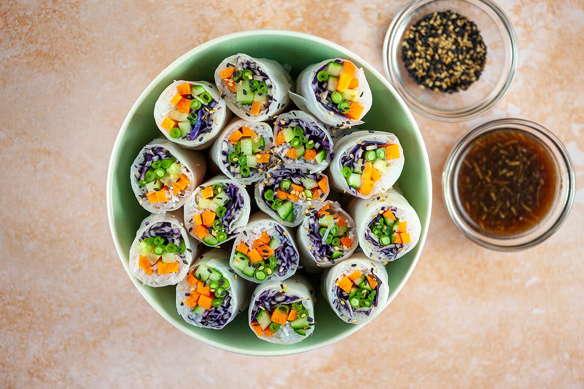 Rainbow spring rolls