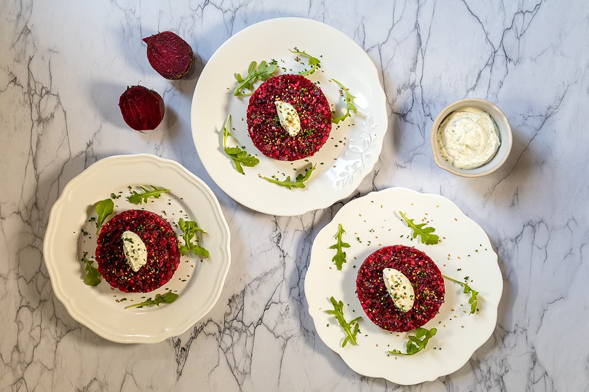 Beetroot tartare with capers
