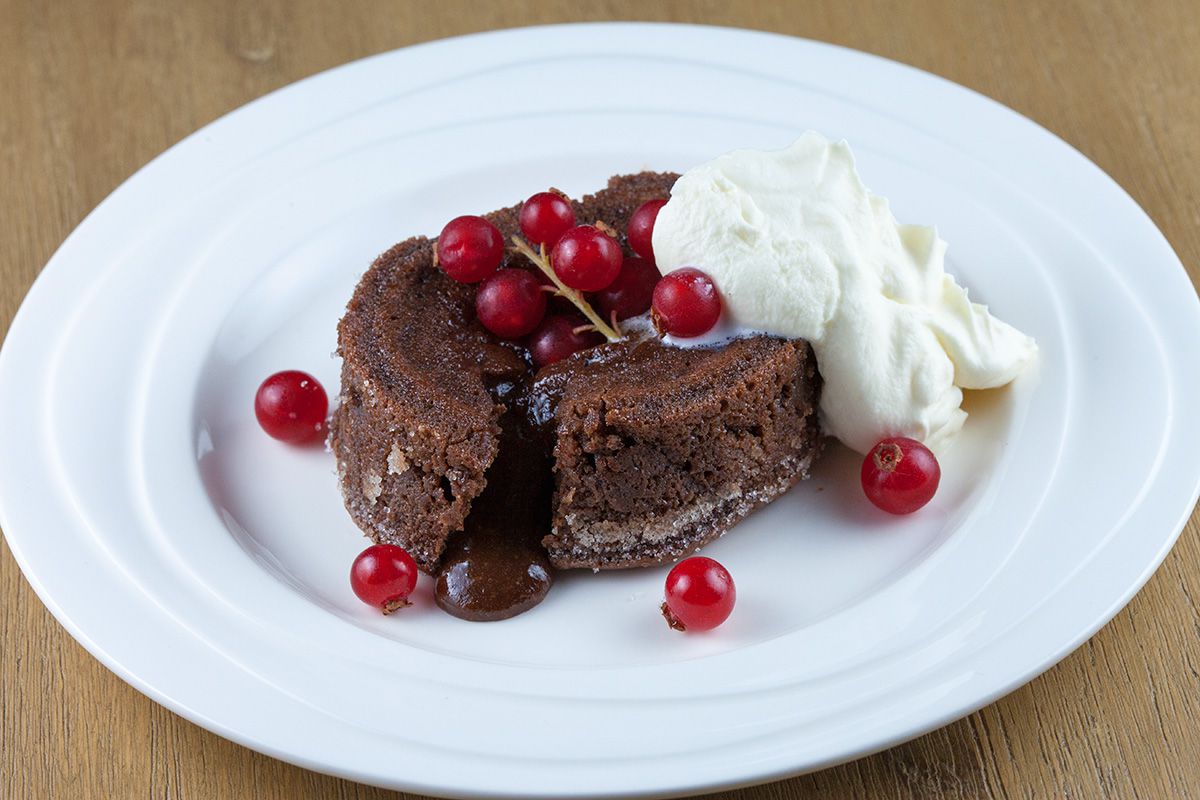Molten chocolate cake aka moelleux au chocolat