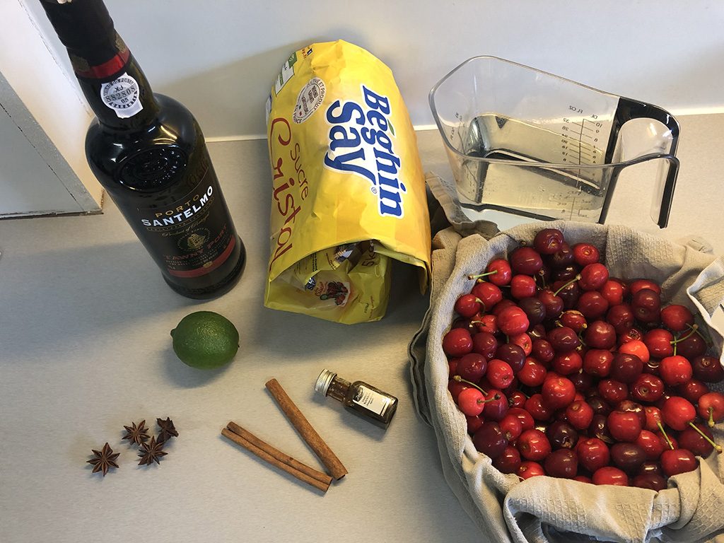 Port-preserved cherries